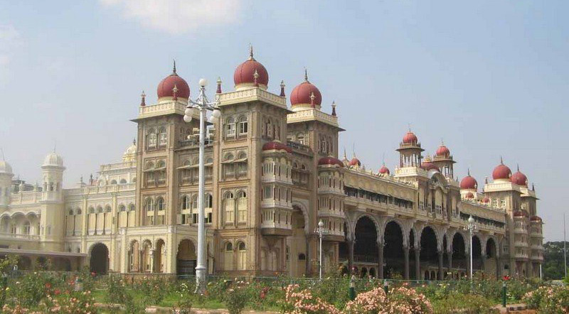 South India - The Wonders Of Karnataka And Kerala - India Tourist Office